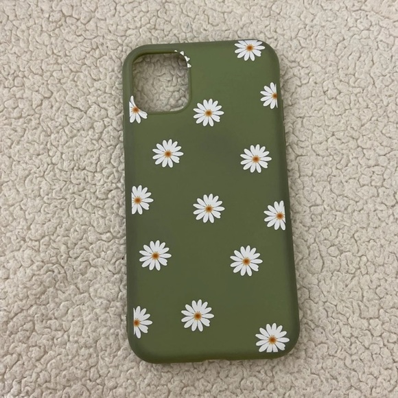 ebay | Accessories | Iphone 1 Case Daisy Flower | Poshmark